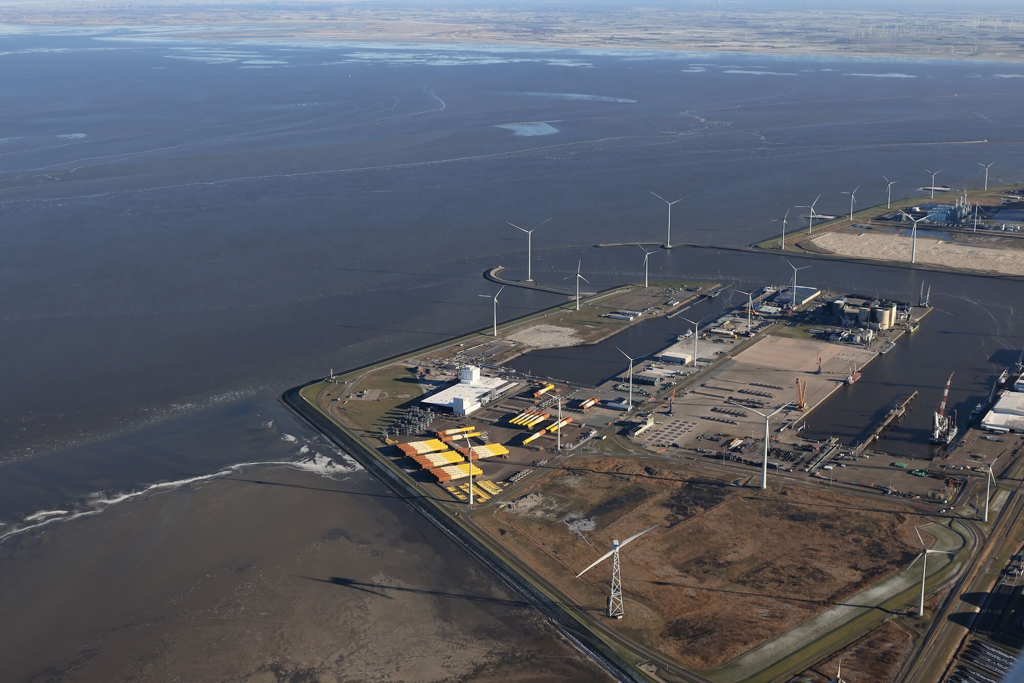 Eemshaven - Groningen Seaports - Havenbeheer Delfzijl en Eemshaven