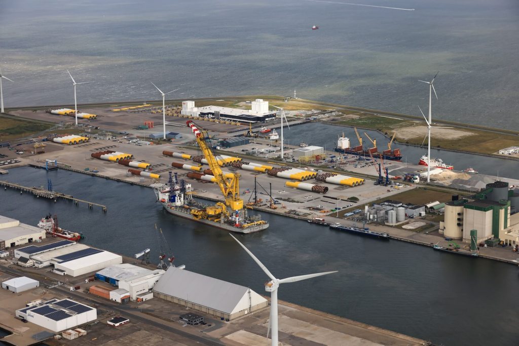 Julianahaven - Groningen Seaports - Havenbeheer Delfzijl en Eemshaven
