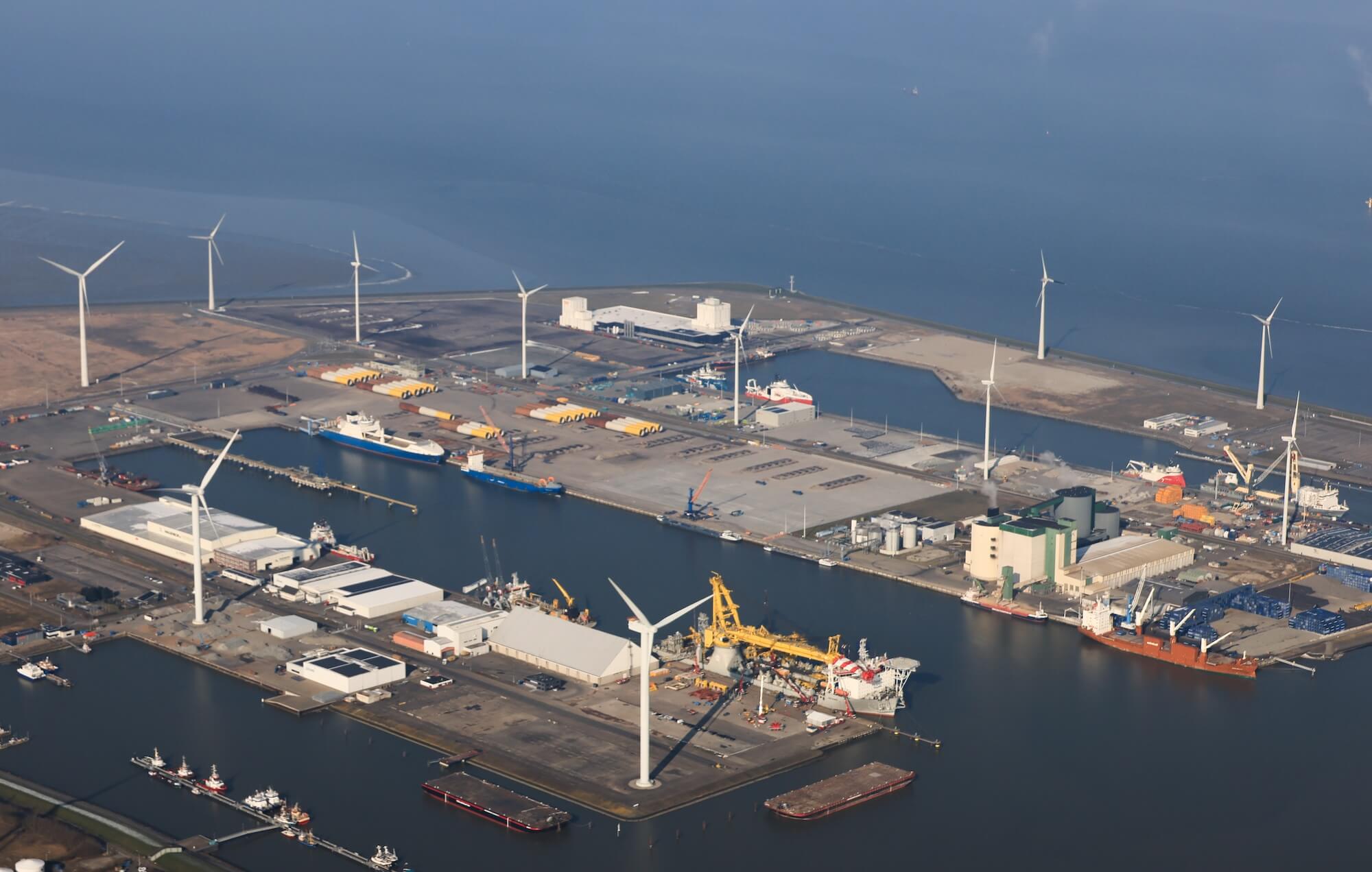 Julianahaven - Groningen Seaports - Havenbeheer Delfzijl en Eemshaven