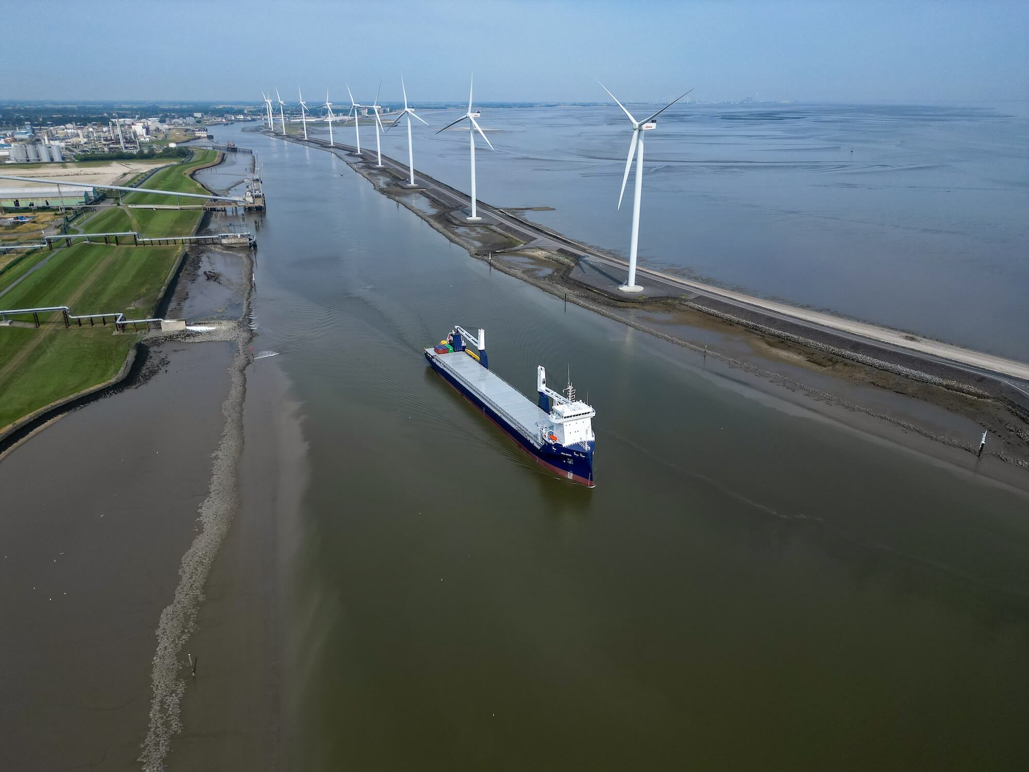 Zeehavenkanaal - Groningen Seaports - Havenbeheer Delfzijl en Eemshaven